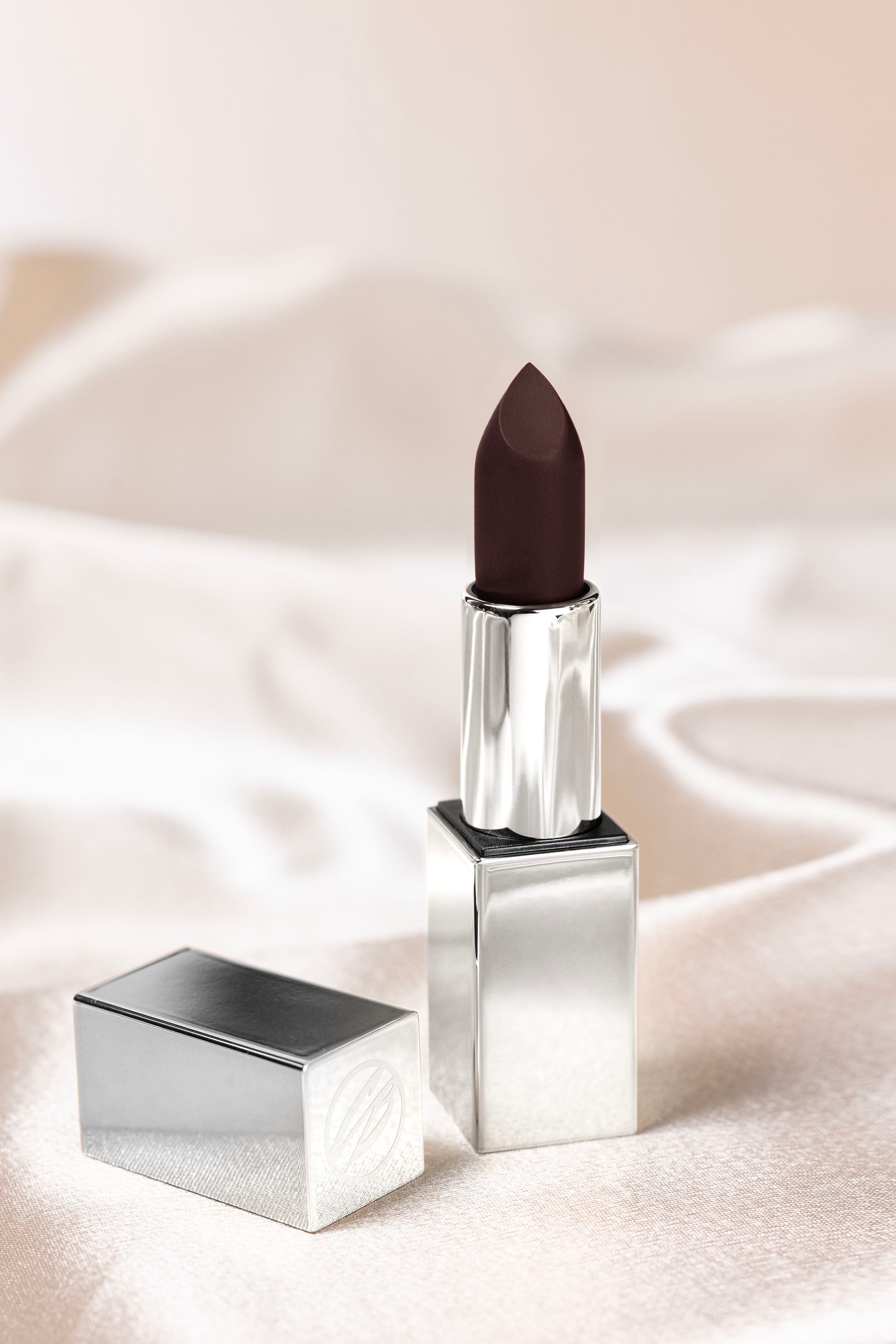 Velvet Matte Lipstick - Nancy – Cosmic Brushes